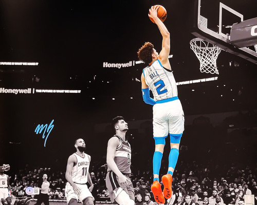LaMelo Ball Charlotte Hornets Signed 16x20 Dunking Photo | Gallery of ...