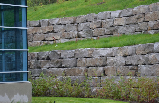 How To Choose The Right Armour Stone For a Retaining Wall