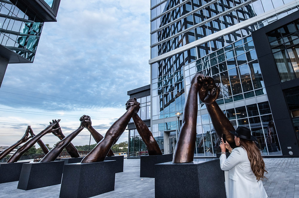 'Building Bridges' sculpture unveiled as JW Marriott opens at Reston ...
