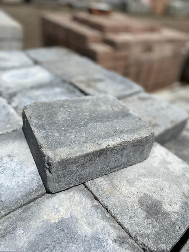 Roman Cobble Stone Charcoal 9x8 | Canby Landscape