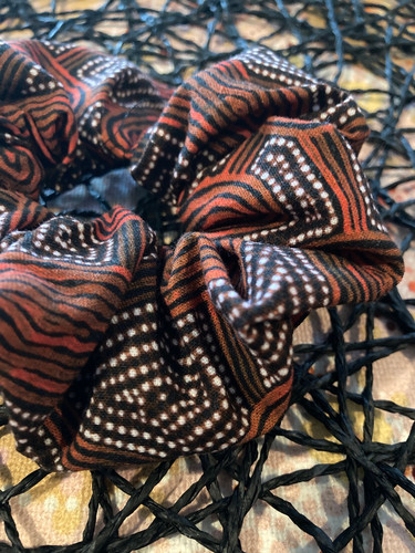 Aboriginal Scrunchies Women Travelling Dreaming 🖤 | KaToBi