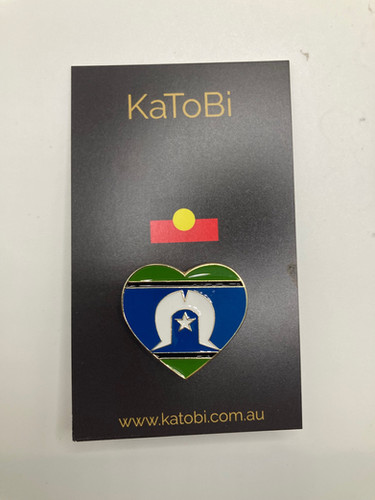 Torres Strait Islander Flag Heart Pin | KaToBi