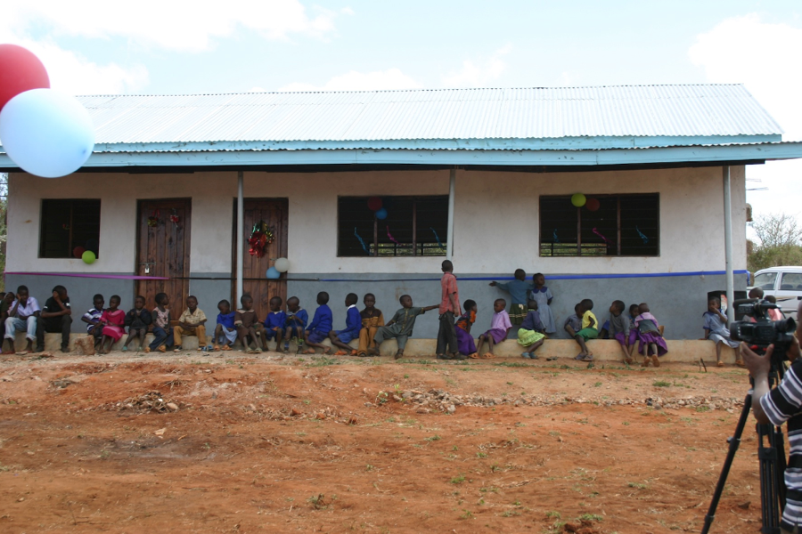 Mwemba Primary School: Carbon credits create classrooms!