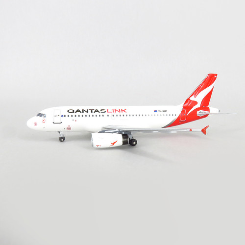 Qantaslink A319 VY-8NP 1:400 ACVH8NP | Toymax Co.