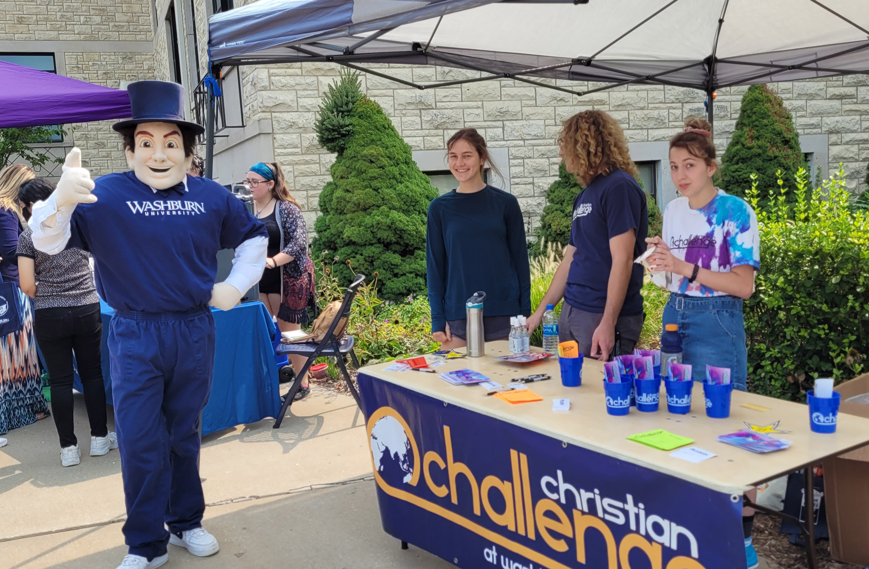 3Tabling and Free T-Shirts