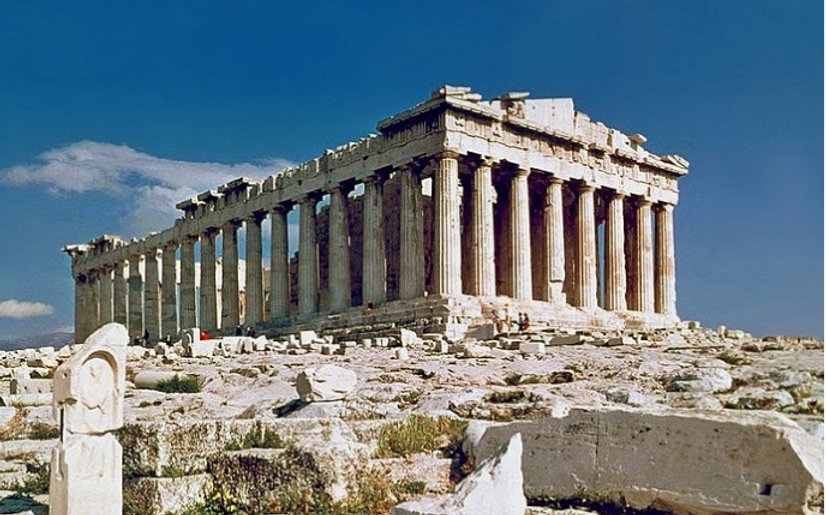 Rebuilding of part of the Parthenon