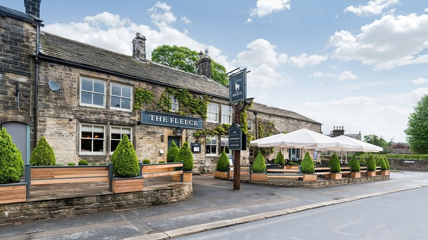 Addingham pub to provide fundraising ‘cheer point’ for Ilkley Half