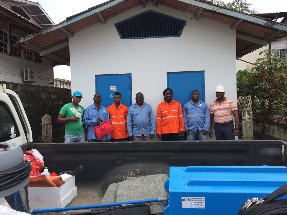 Reinigen onder Spanning Suriname EBS