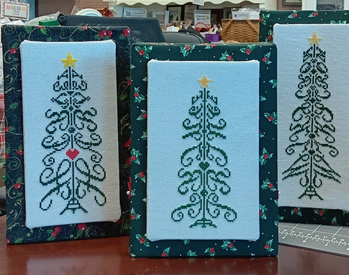Custom Name Tree | Crafty Framer 2022