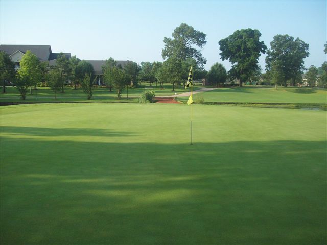 Hurricane Golf & Country Club / 18-Hole Championship Golf Course