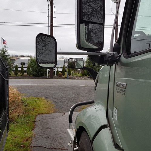 Volvo VNL860 Oversize Load Mirror Extension Bracket Set ...