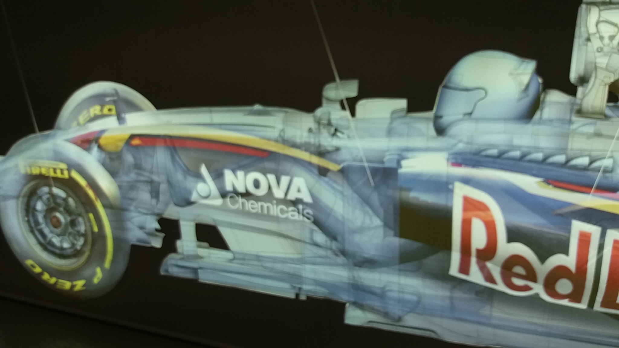 F1: Toro Rosso, viaggio in una factory di Formula 1 - RMC Motori