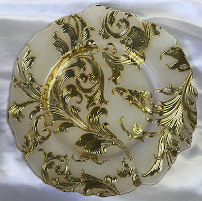 Rococo Glass Round Charger Plate | cantuspecialevents