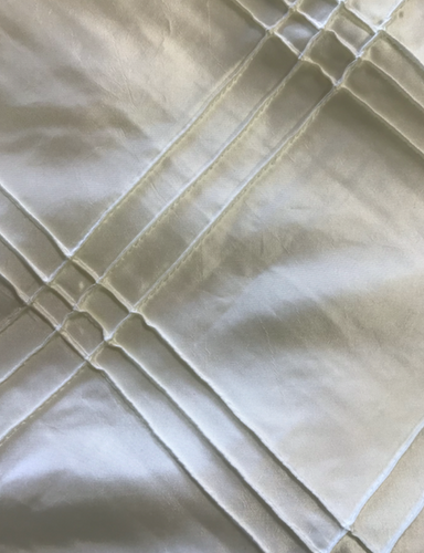 132" Ivory Double Pintuck Round | cantuspecialevents