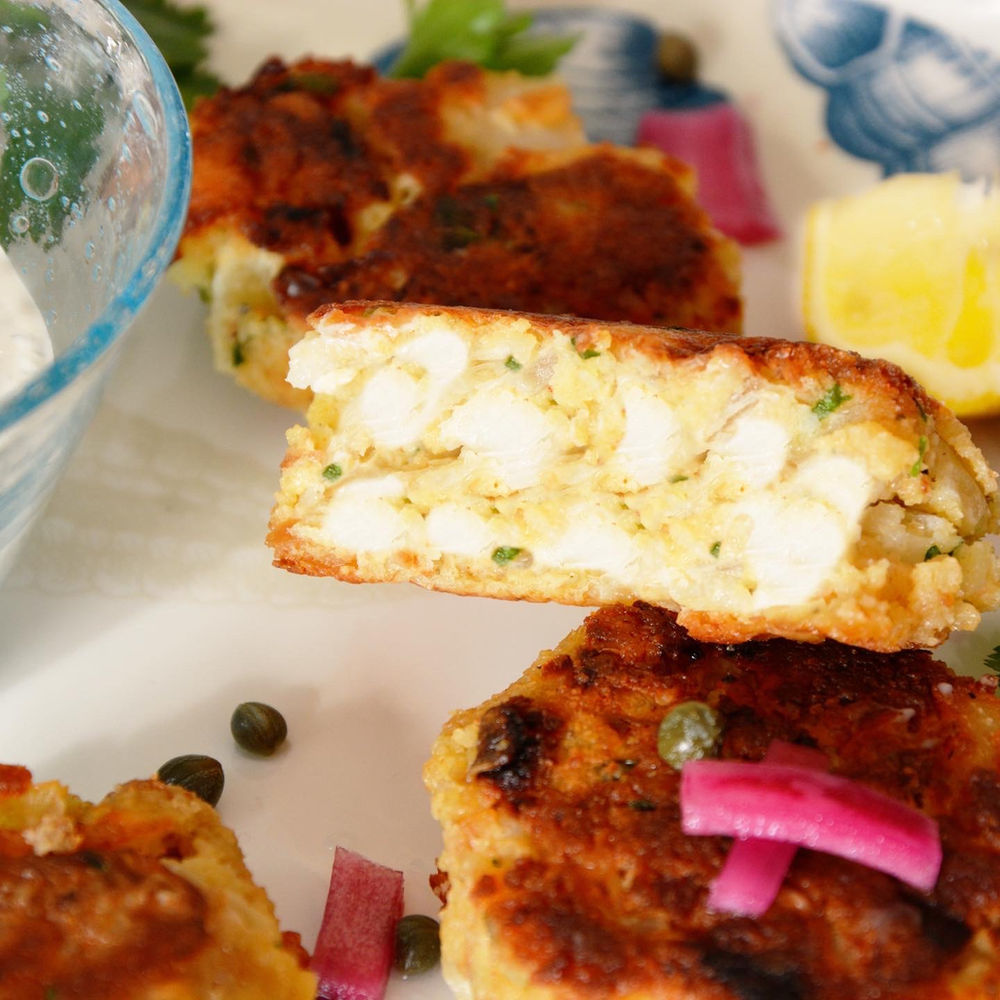 Classic Fish Cakes with Herbed Tartar Sauce