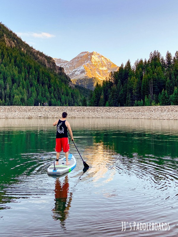 4 Best Lakes for Paddleboarding in Utah County