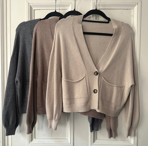 Two pocket short cardigan | Sass Ladies Boutique