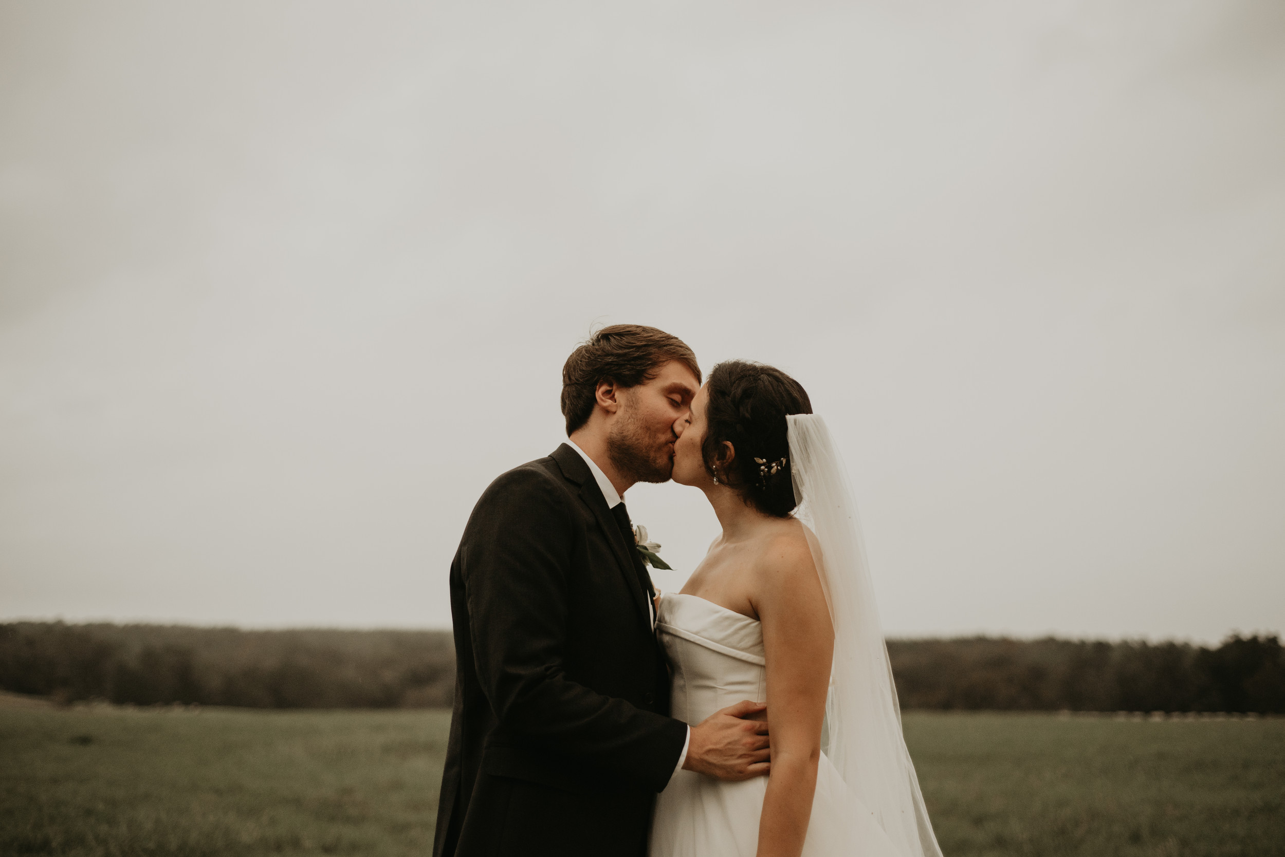 Lifestyle & Intimate Wedding Photographer | ERIN SAMPLES PHOTOGRAPHY