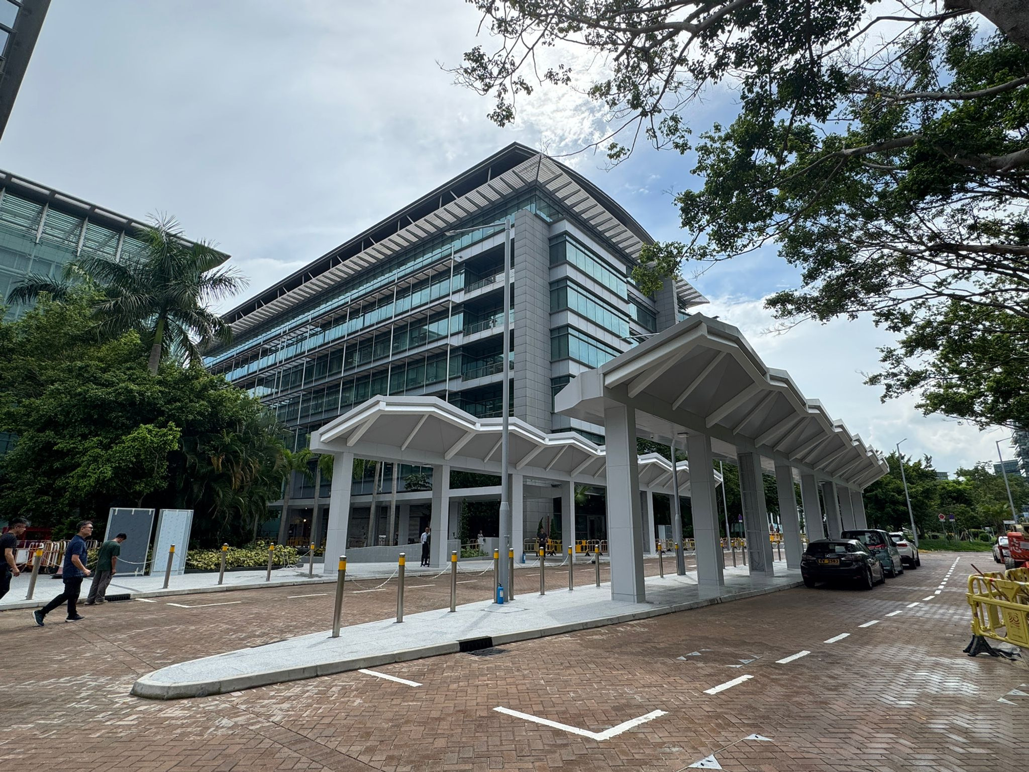 Enhancement Works for Campus Traffic and Ancillary Facilities at Hong ...