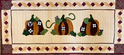 Peek A Boo Pumpkins Table Topper | CCQ