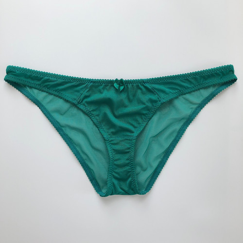 Basic emerald brief | shop