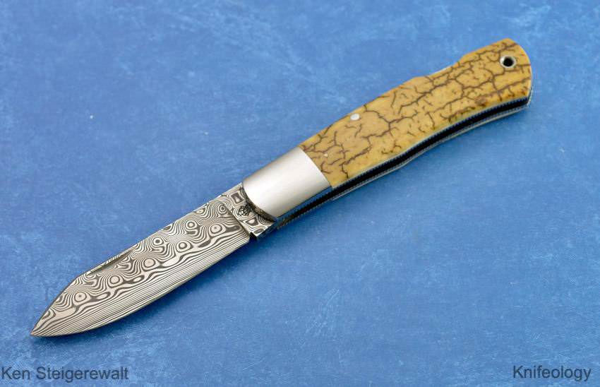 Knifeology | Current Inventory