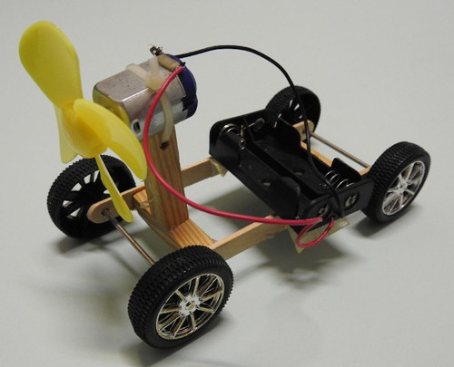 DIY MOTORISED TOY CAR KIT : PROPELLER CAR 04 | Barangshop - D'Crafts Studio