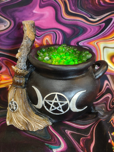 LED Bubbling Cauldron Lamp | SpellFire