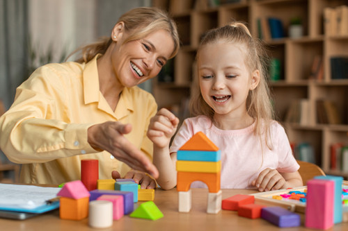 #7318 Types of Play that Build Learning Connections | Motivations CEU