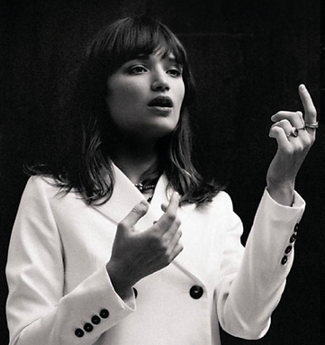 OPERA SINGER | Lucie Cure