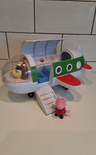 PEPPA PIG AEROPLANE AND PEPPA | TLCM