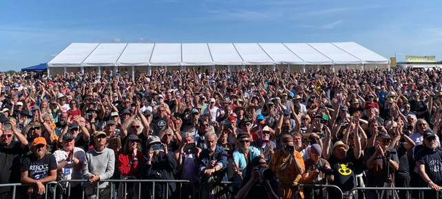 HOME | Colosseum Rock Band