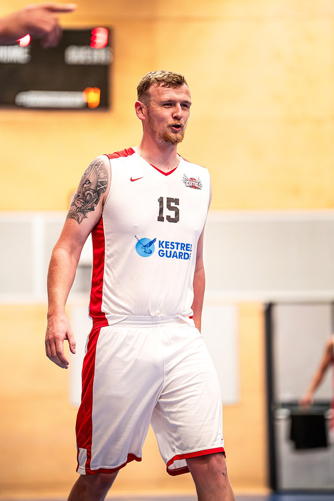 BRIGGS BACK FOR ANOTHER SEASON WITH KESTRELS