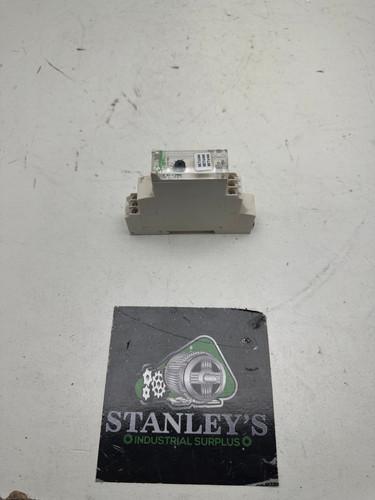 Schneider Electric RE17RAMU Timer Relay | Stanley's Industrial