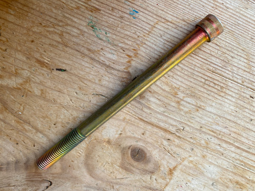 Hub Cap Bolt | FerretSpares.com