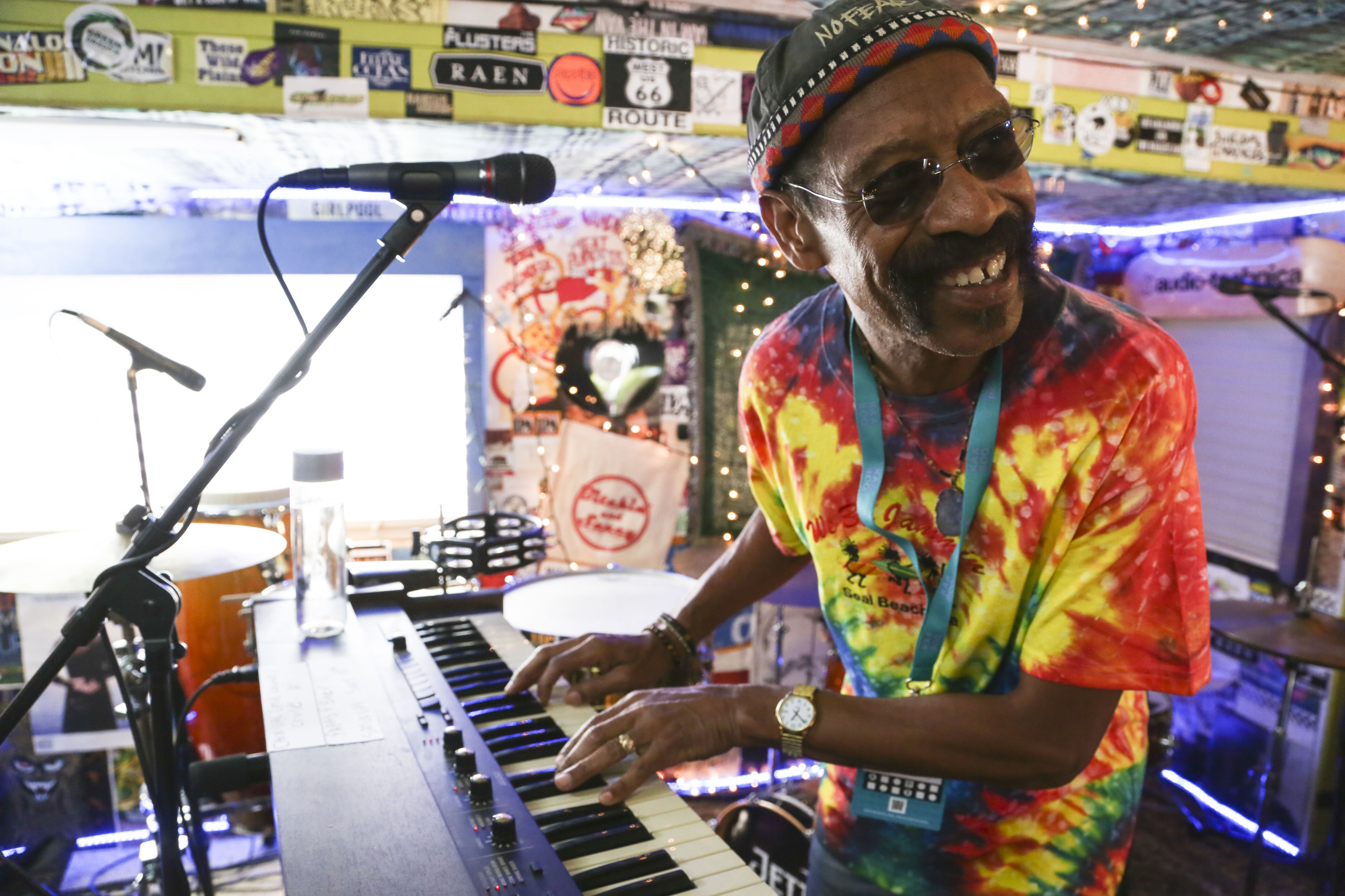 HOME | official-war-website