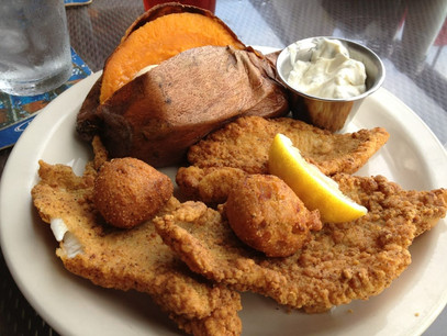 HOME | Rivercitygrille