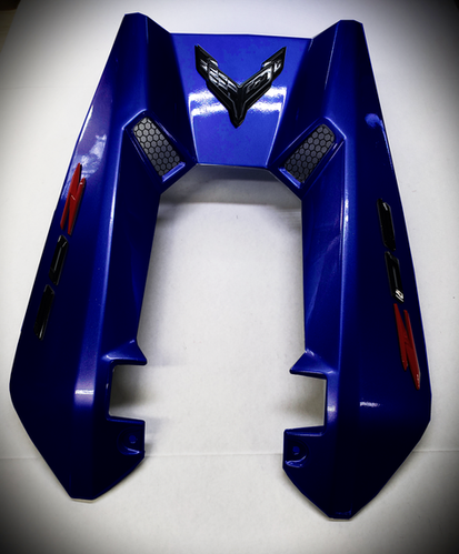 C8 ZO6 CORVETTE ENGINE COVER- ELKHART BLUE- RED AND BLACK TRIM | CRCP