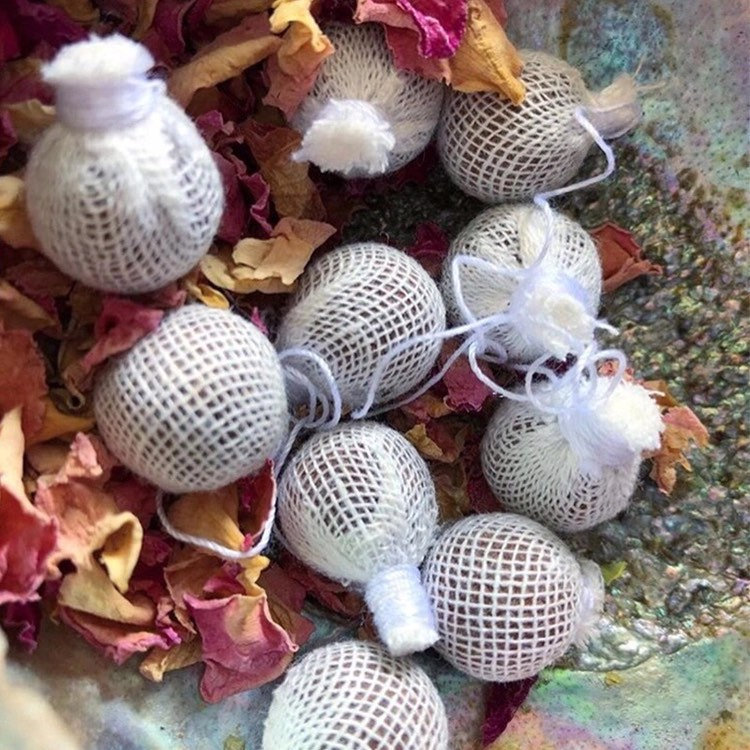 How to use Yoni Pearls