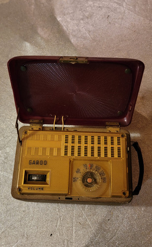 Garod Tube Radio 4A1 1947 vintage plastic tube battery-operated ...