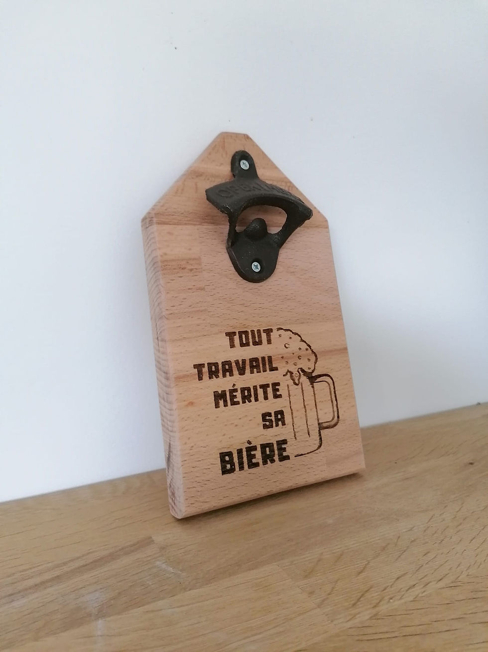 Décapsuleur mural personnalisable | Woodapero