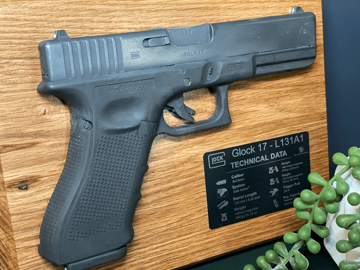 1:1 Replica Glock 17 Cold Cast in Resin and Iron Powder on Customisable ...