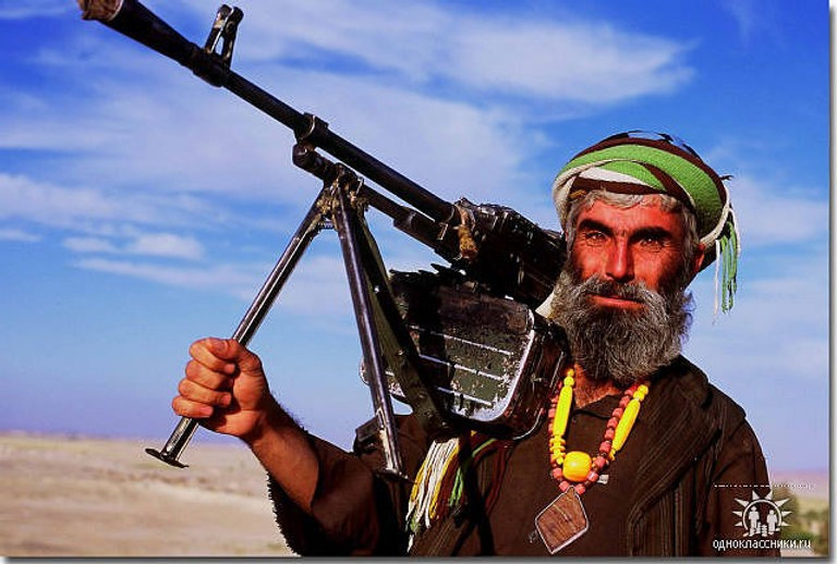 Mujahideen resistance (and some rare photos!)