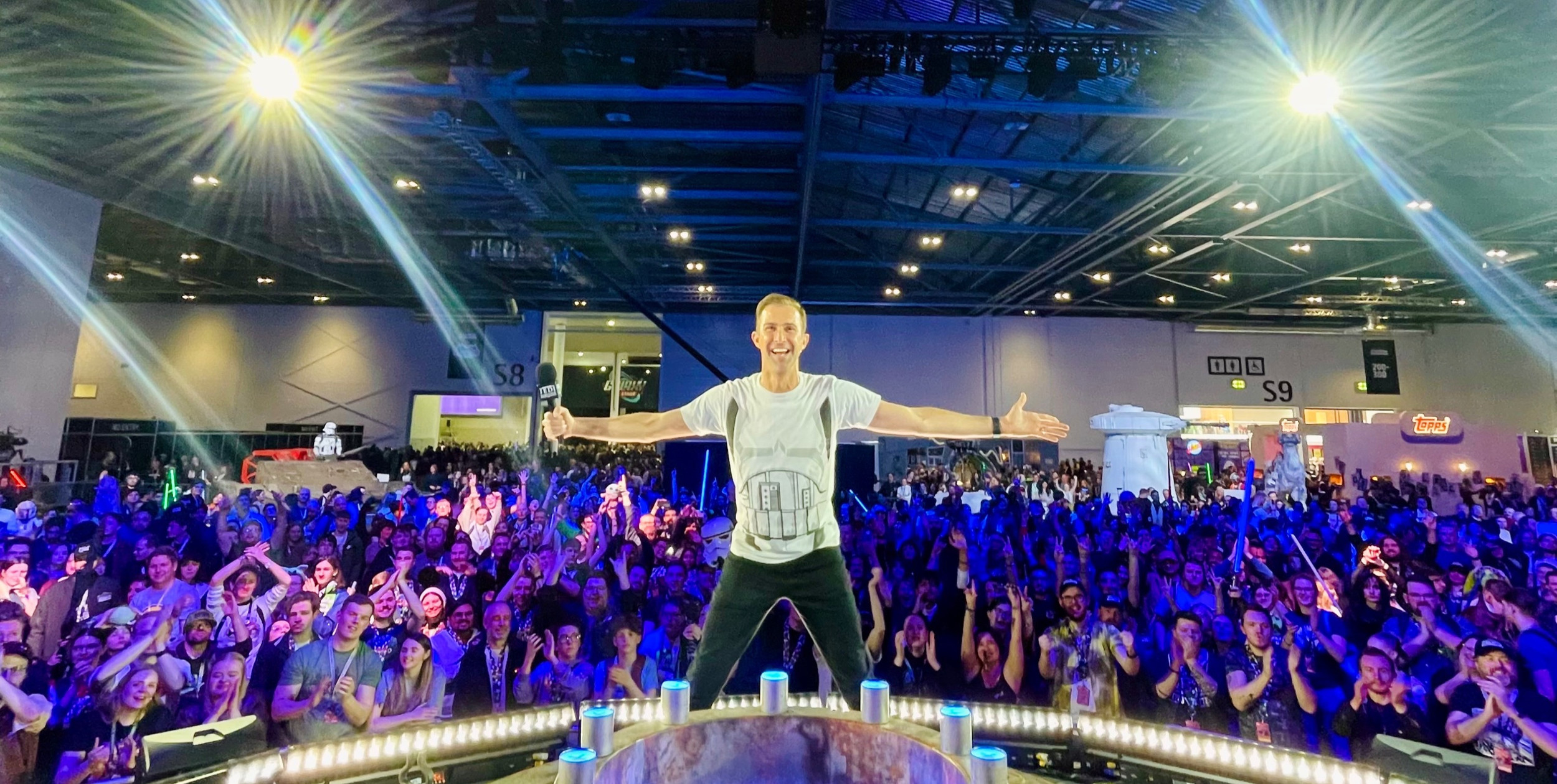Cameron Matthews Entertainment | Live & Virtual Event Productions