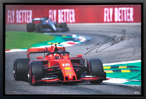 Photo de F1 Formule 1 sur toile de Ferrari à Monza en 2019 signée par ...