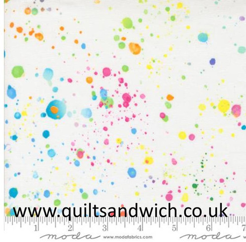 Moda White Gradients Euphoria 108 inches wide | quiltsandwich