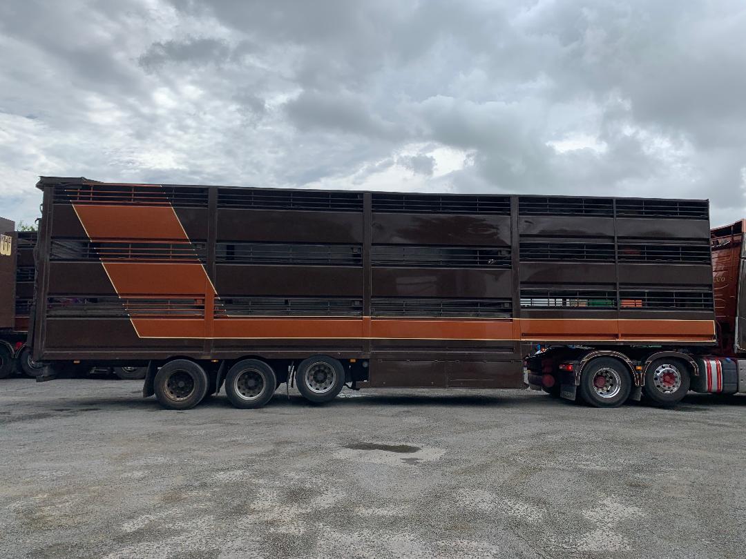 Used Livestock Containers | Jon Burgess Ltd