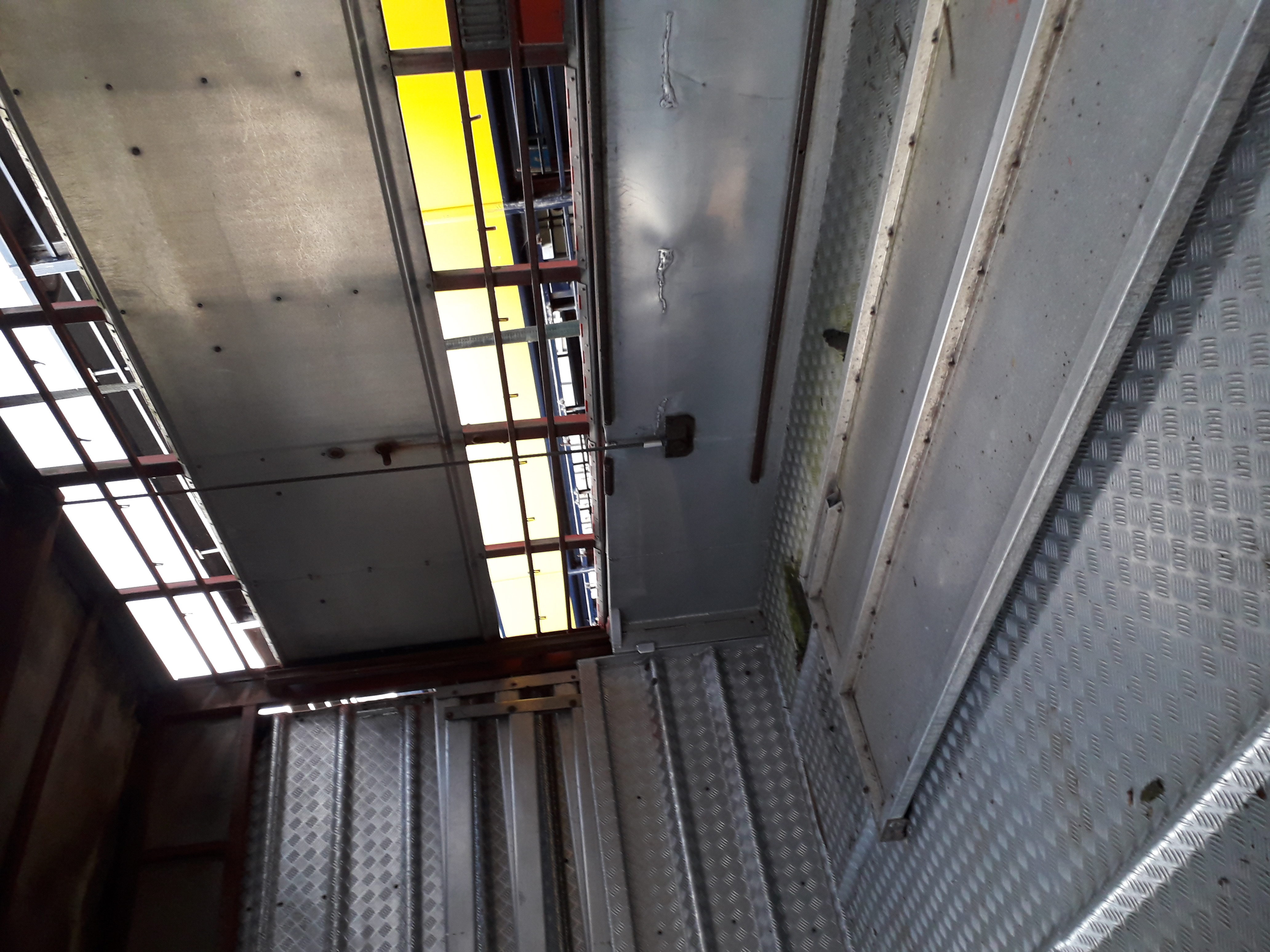 Used Livestock Containers | Jon Burgess Ltd