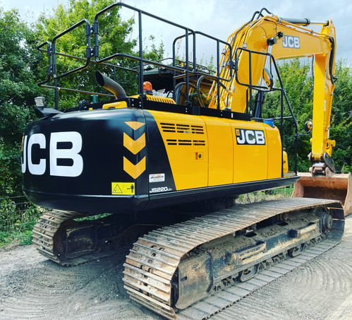 JCB JS220LC Plus | jrleachltd