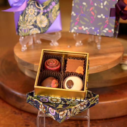 Deluxe Gift Box - Mini | Quix Chocolate